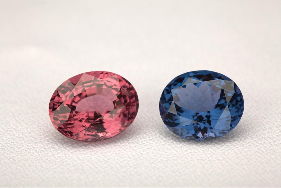 Spinel : CSIRO Spectroscopy Database